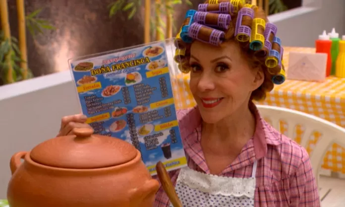 Francesca se convirtió en doña Florinda y así debutó como ‘Doña Francisca’