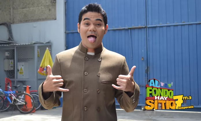 Hiro mostró su lado coqueto y nos modeló su nuevo traje