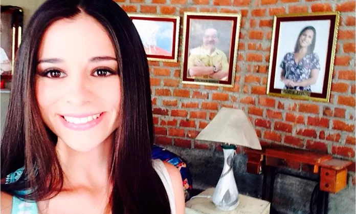 Seis fotos de la enamorada de Yoni que te robarán más de un suspiro