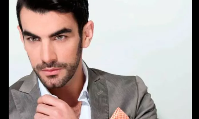 Conoce al actor que interpreta a Román de "El Color de la Pasión"