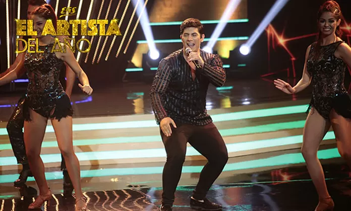 Luis Baca puso a gozar al público con este tema de Marc Anthony