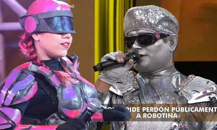 Robotin pidió perdón públicamente a Robotina: “Estoy arrepentido”