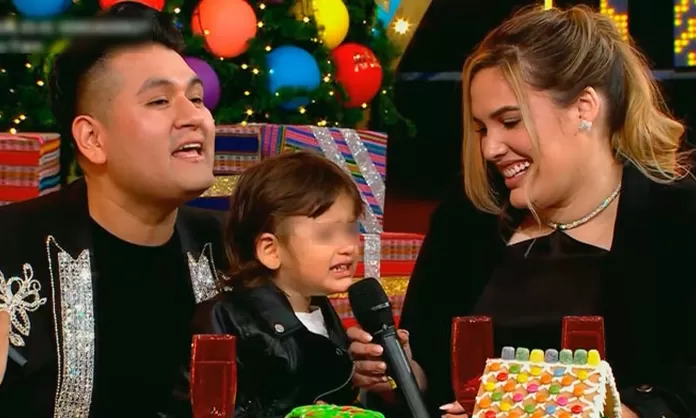 Deyvis Orosco Y Cassandra Sánchez Su Hijo Cantó En Vivo