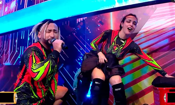 Zumba dedicó romántica canción a Rosángela Espinoza en EEG