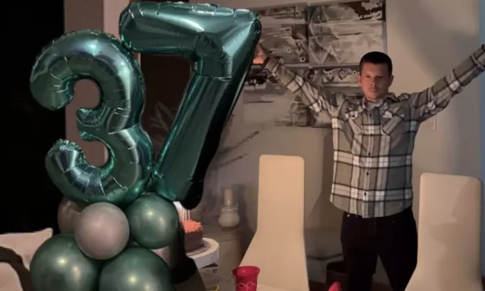 Korina Rivadeneira sorprendió a Mario Hart en su cumpleaños Korina Rivadeneira sorprendió a Mario Hart en su cumpleaños