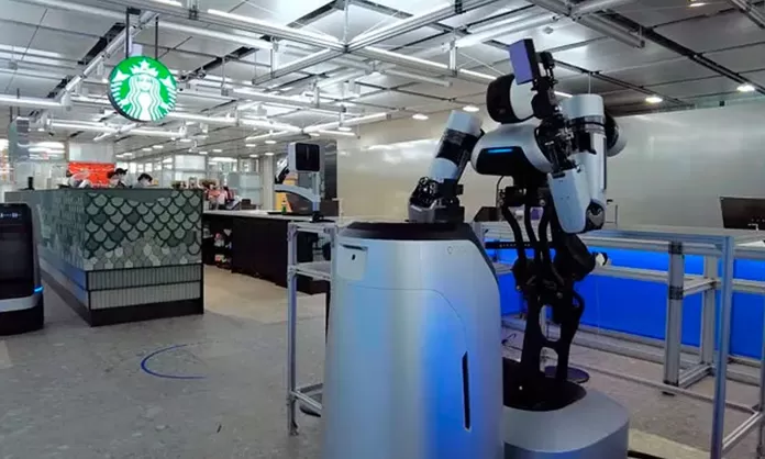 Starbucks inaugura sede con atención de 100 robots y solo 2 humanos