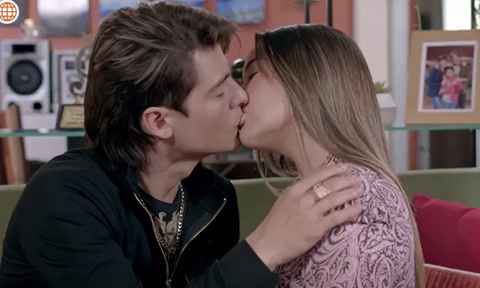 Deyvis besó a Cassandra por primera vez