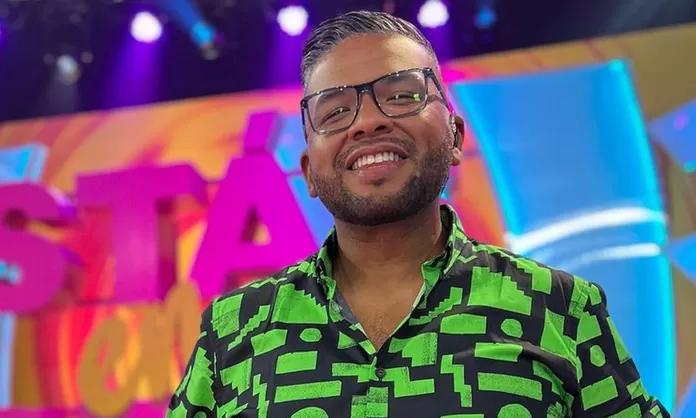 Choca Mandros vuelve a Estás en todas tras graduarse en España